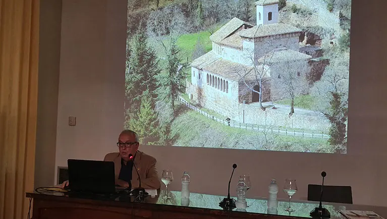 El Cid Campeador: Hazañas Y Conquistas En Valencia | En Pocas Palabras
